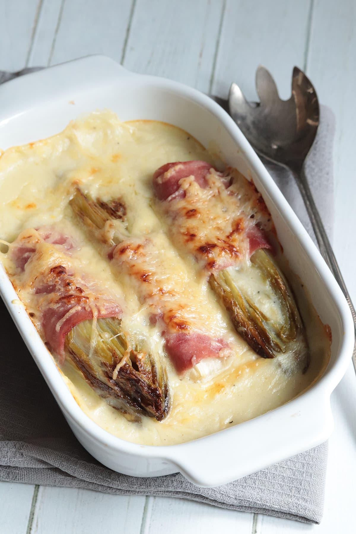 Witlof ovenschotel met ham en kaas - SmaakvolNH Witlof ovenschotel met ham en kaas - SmaakvolNH